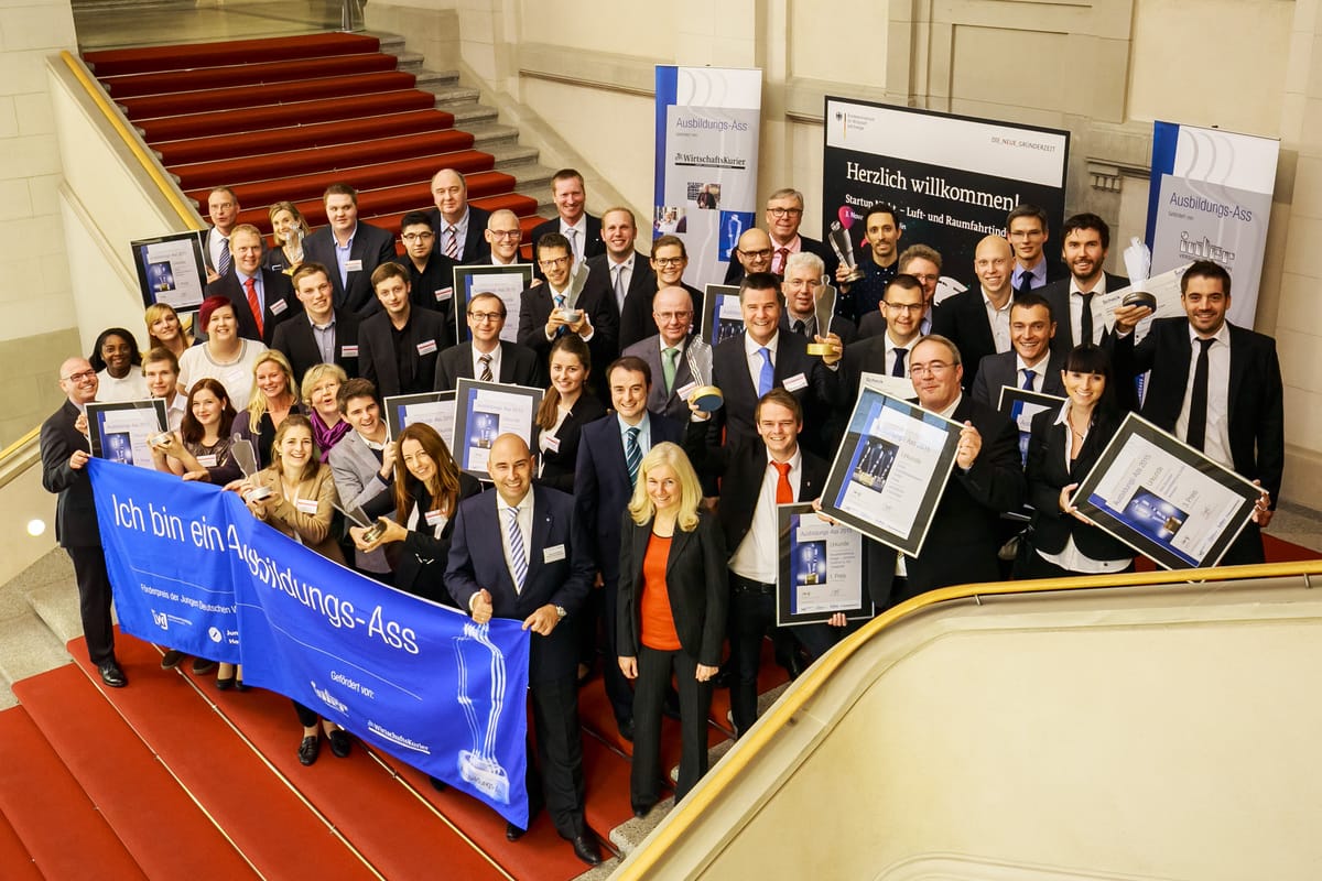"Ausbildungs-Ass": Deutschlands beste Ausbilder - dhz.net