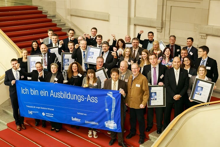 Ausbildungs-Ass: Jetzt noch bewerben - dhz.net