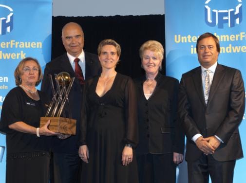 Nicole Leiffermann ist Unternehmerfrau im Handwerk 2008 - dhz.net