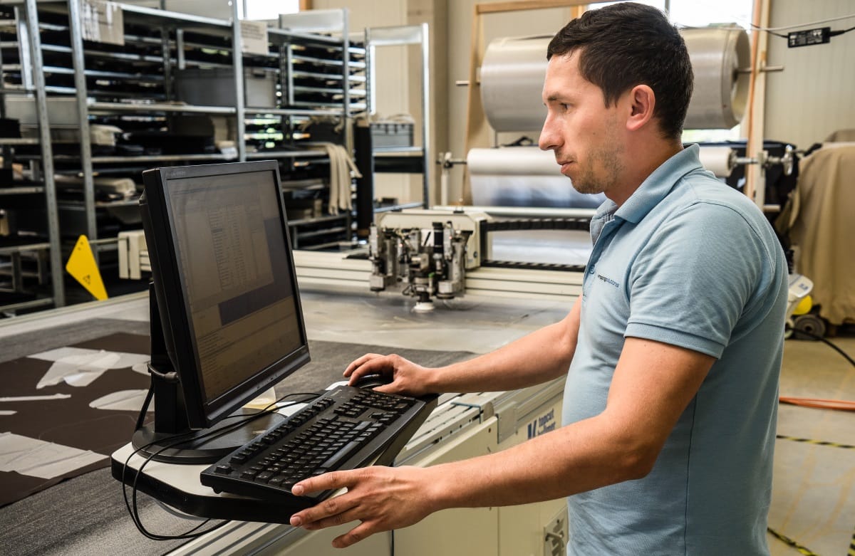 Wrapping Solutions: Beim Auto-Interieur auf der Überholspur - dhz.net