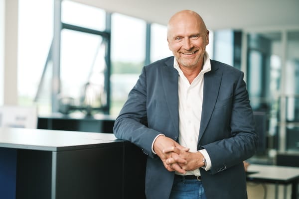 "In 7 Sekunden wird Ihr Unternehmen transparent" - dhz.net