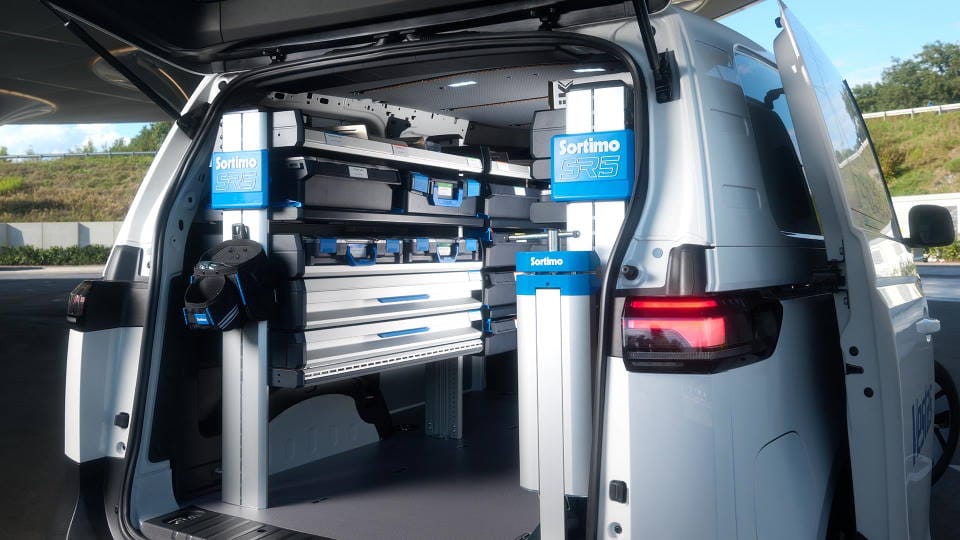 Fahrzeugeinrichtung: SR5 reduced to max spart Gewicht und Kosten - dhz.net