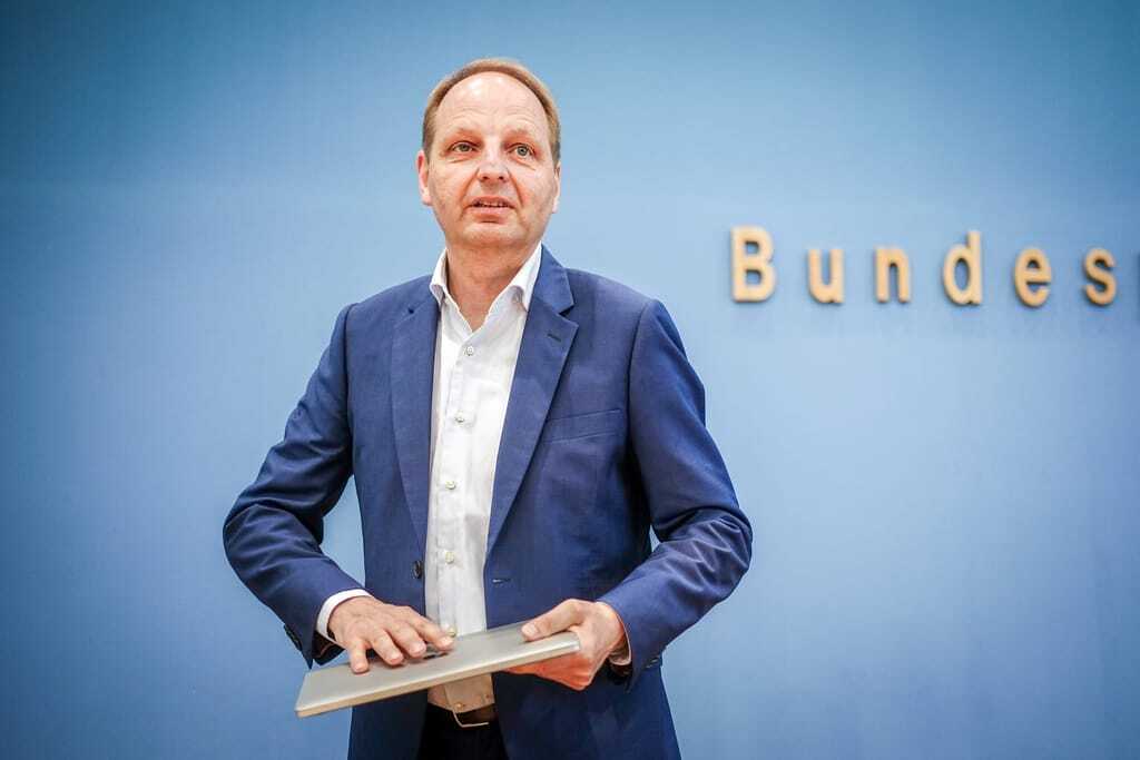 Heizungsgesetz kommt erst nach Sommerpause ins Parlament - dhz.net