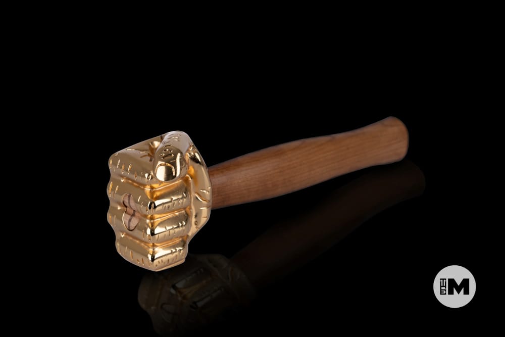 "The Metalist" baut Hammer im Wert von 500.000 Euro - dhz.net