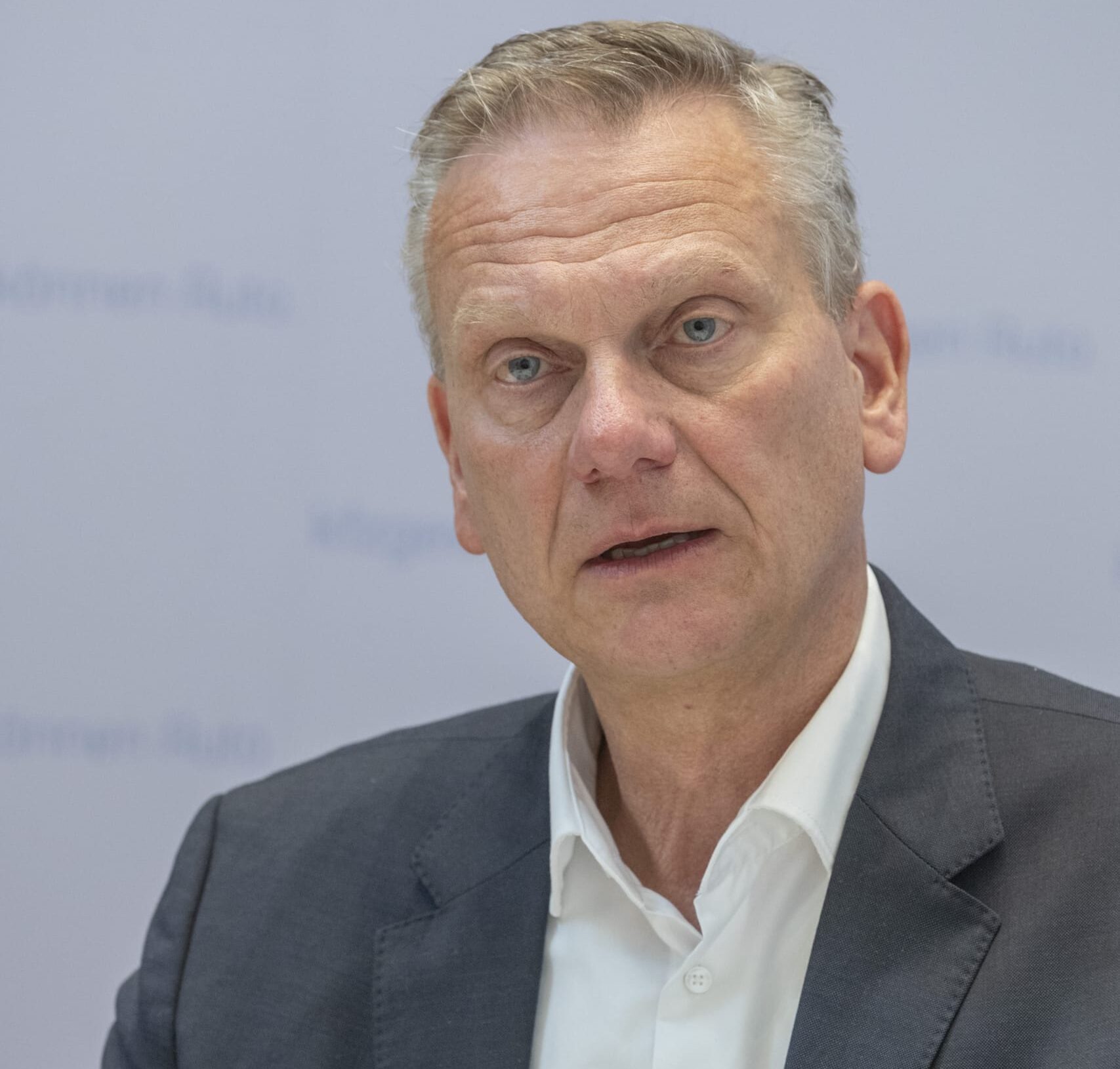 Präsident des Kfz-Gewerbes zurückgetreten - dhz.net