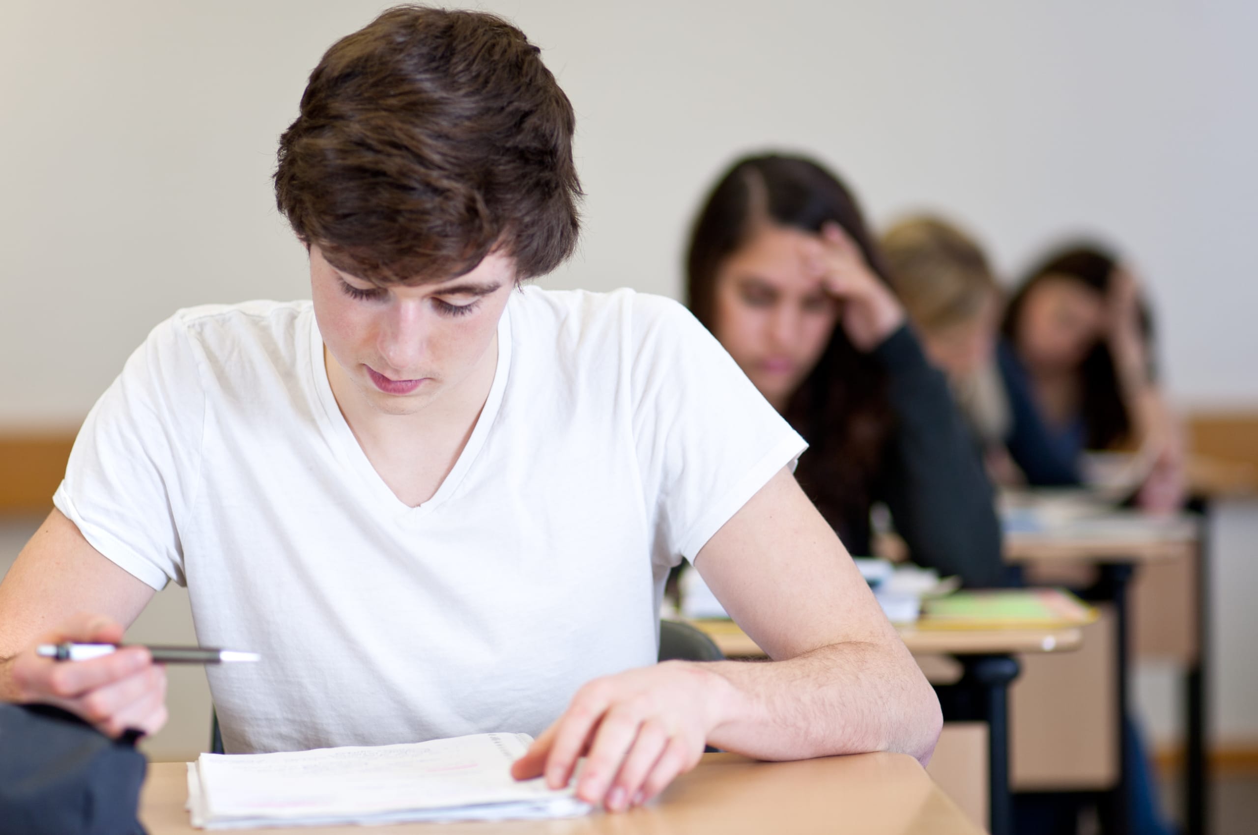 Schulabschluss nach der Lehre nachholen: Wege bis zum Abitur - dhz.net